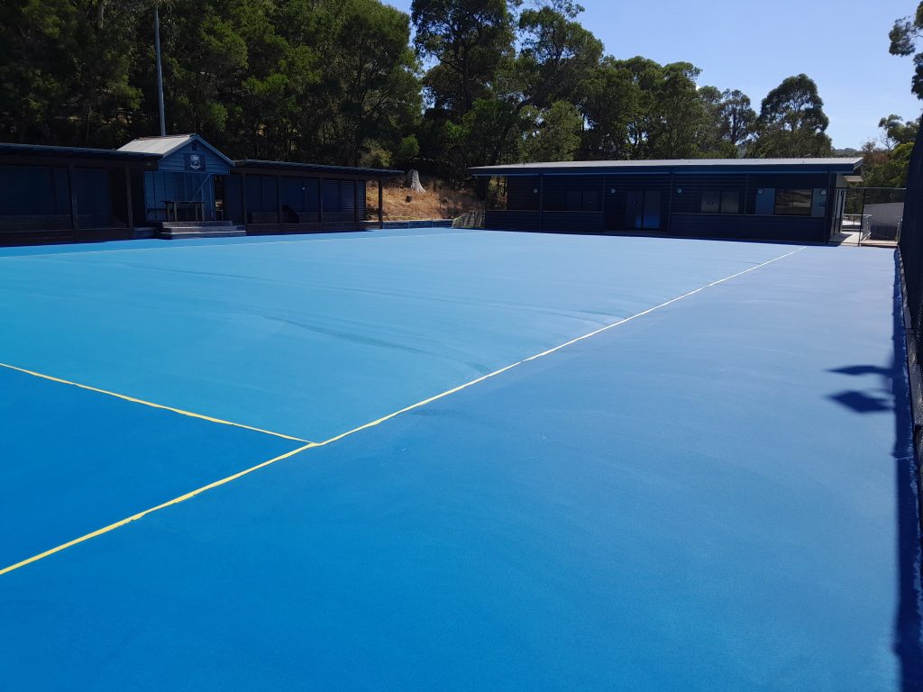 Lorne - Kangaroo Courts